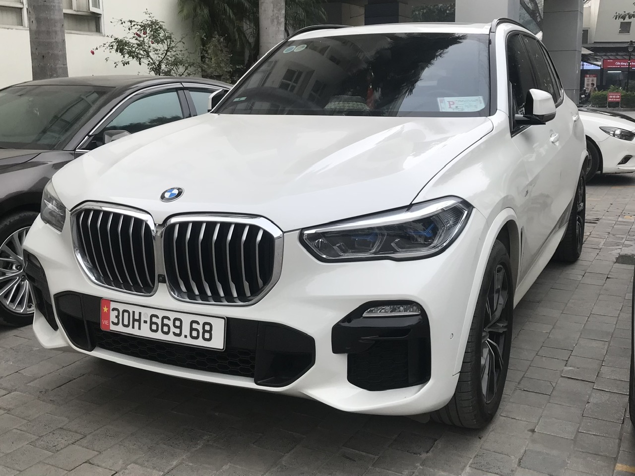 30H-669.68, BMW X5 (Hanoi Municipality) License plate of Vietnam